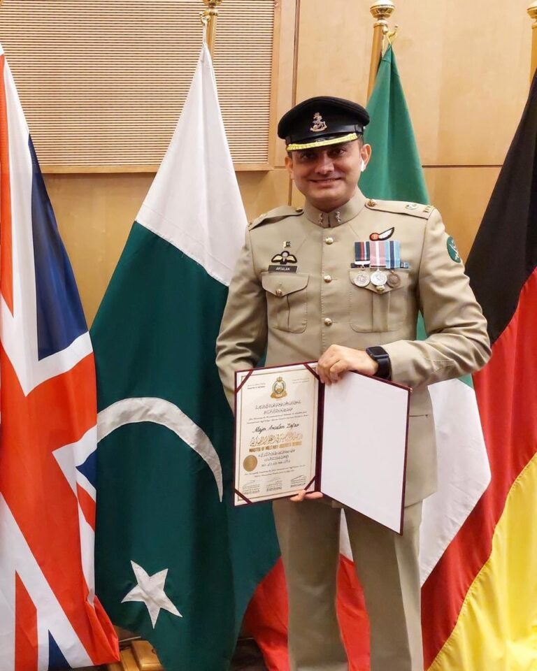 Pak Army Major Arsalan Zafar achieves 1st place in Kuwait
